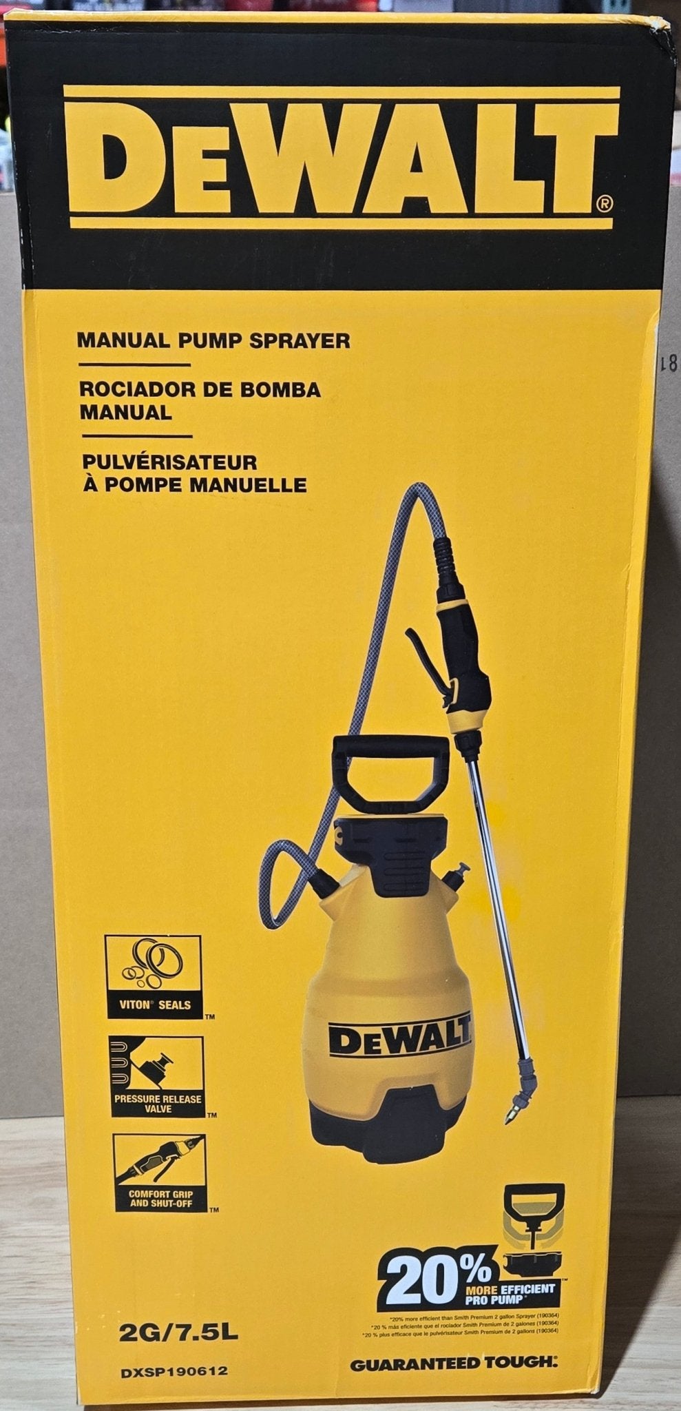 Dewalt 190612 2 Gal Manual Pump Sprayer New Gallon Garden Lawn Deck