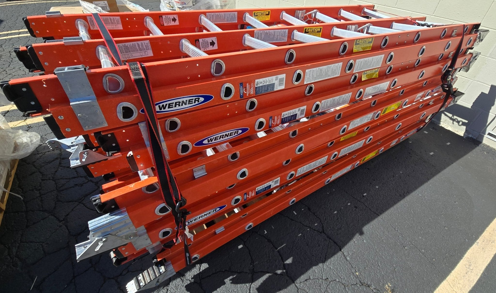 Werner 16 ft. Fiberglass Extension Ladder 300 lb. Load Capacity Type I